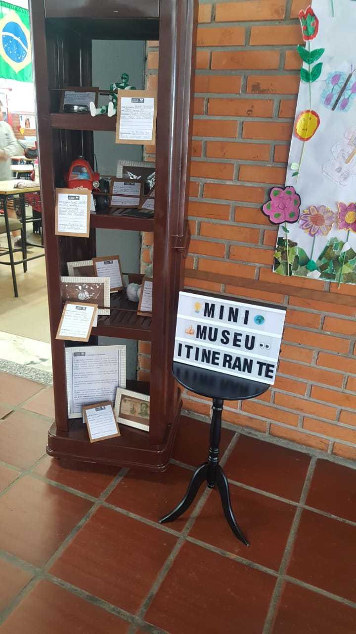 Crianças do CAU montam mini museu - Univali