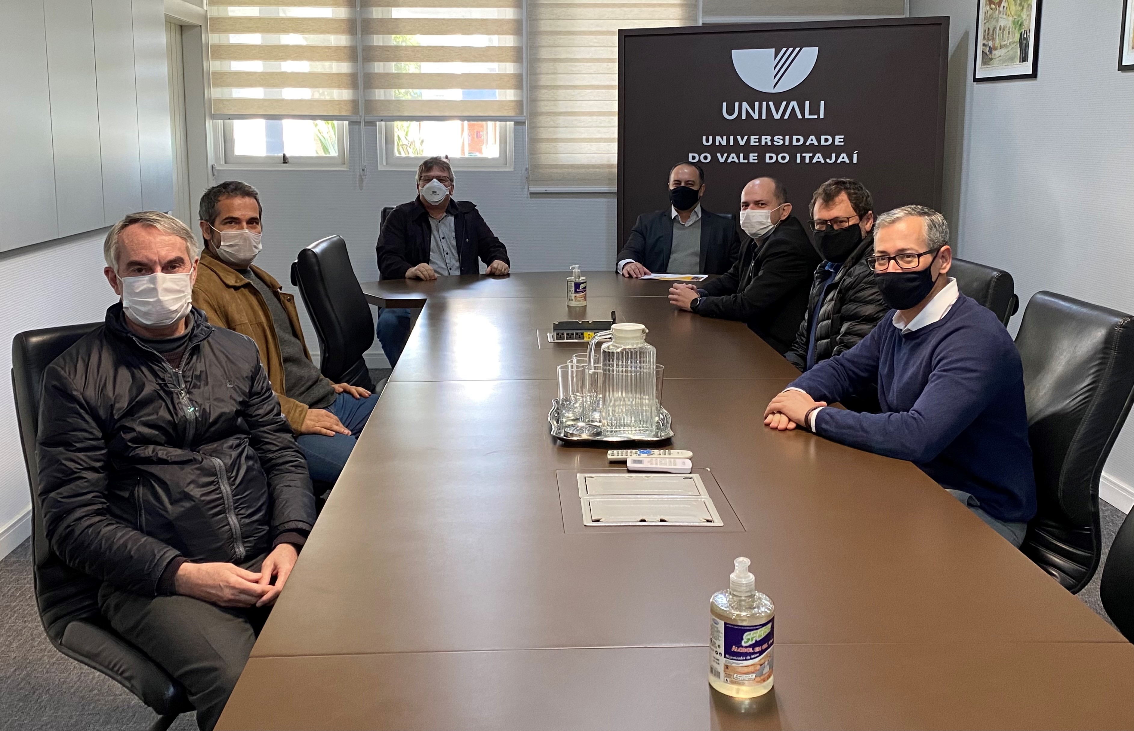 Univali recebe secretário de Desenvolvimento Econômico de Itajaí - Univali